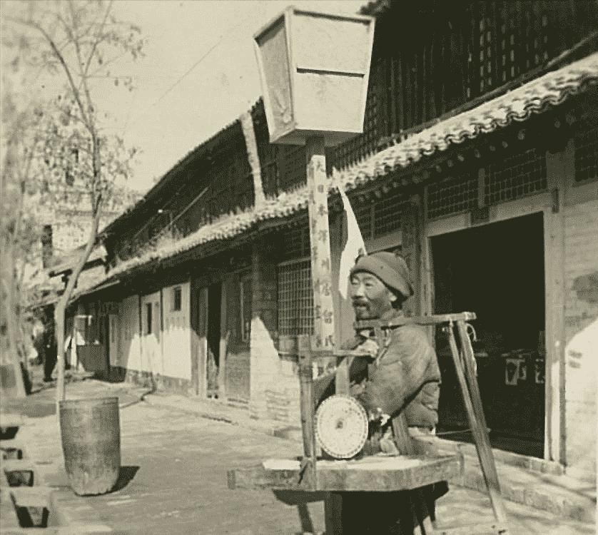 20 old photos of old society, promise me you can only look at them and ...