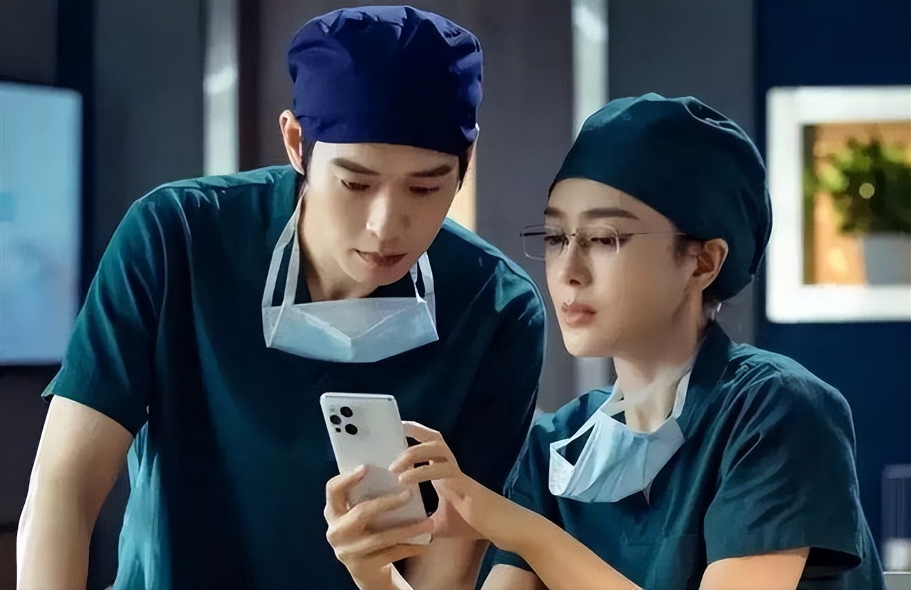 Qin Lan unilaterally announced his love affair with Wei Daxun, but the man dared not admit it ...