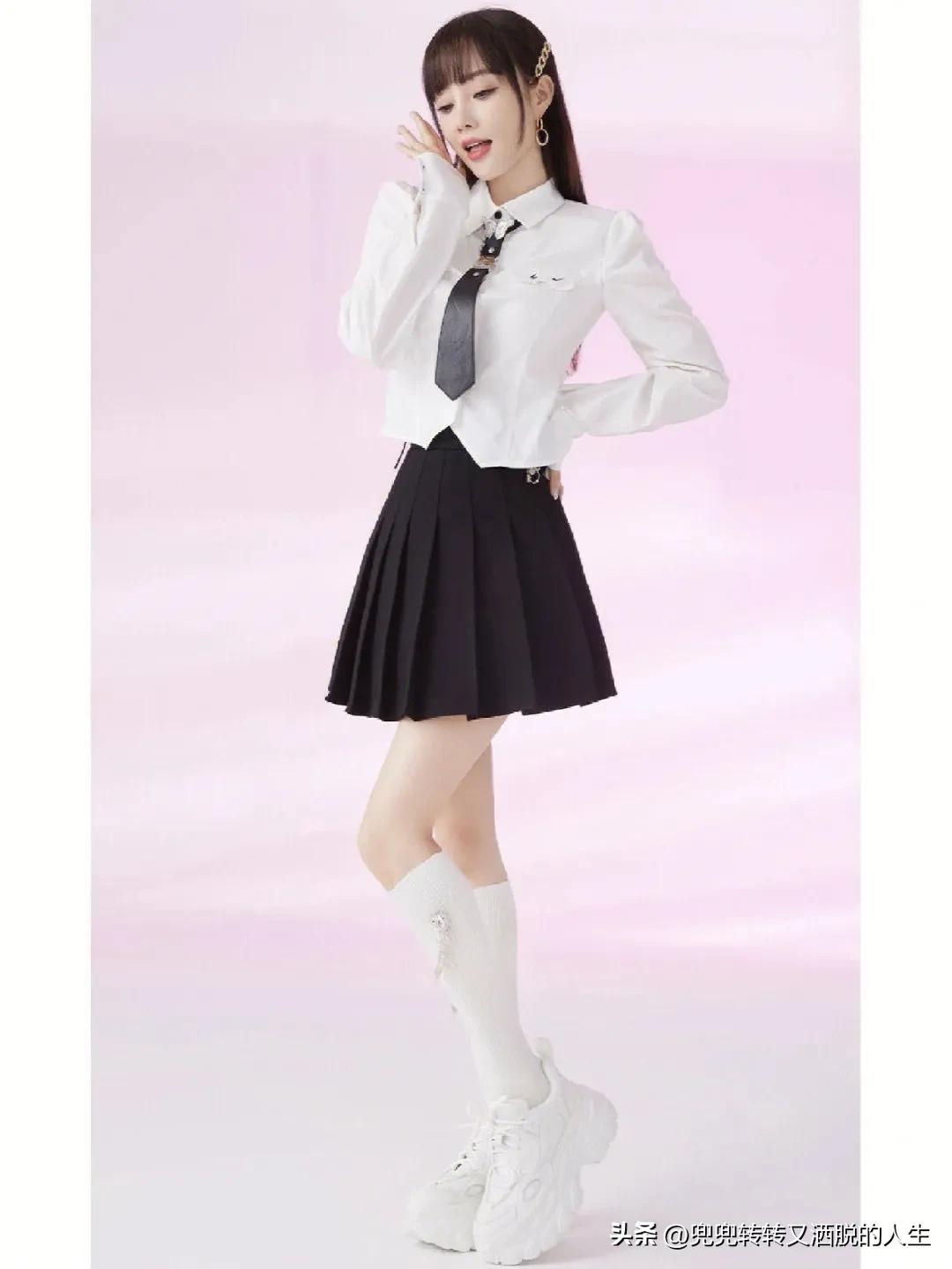 "Beautiful Picture Appreciation" Li Xiaolu's body against the sky is ...