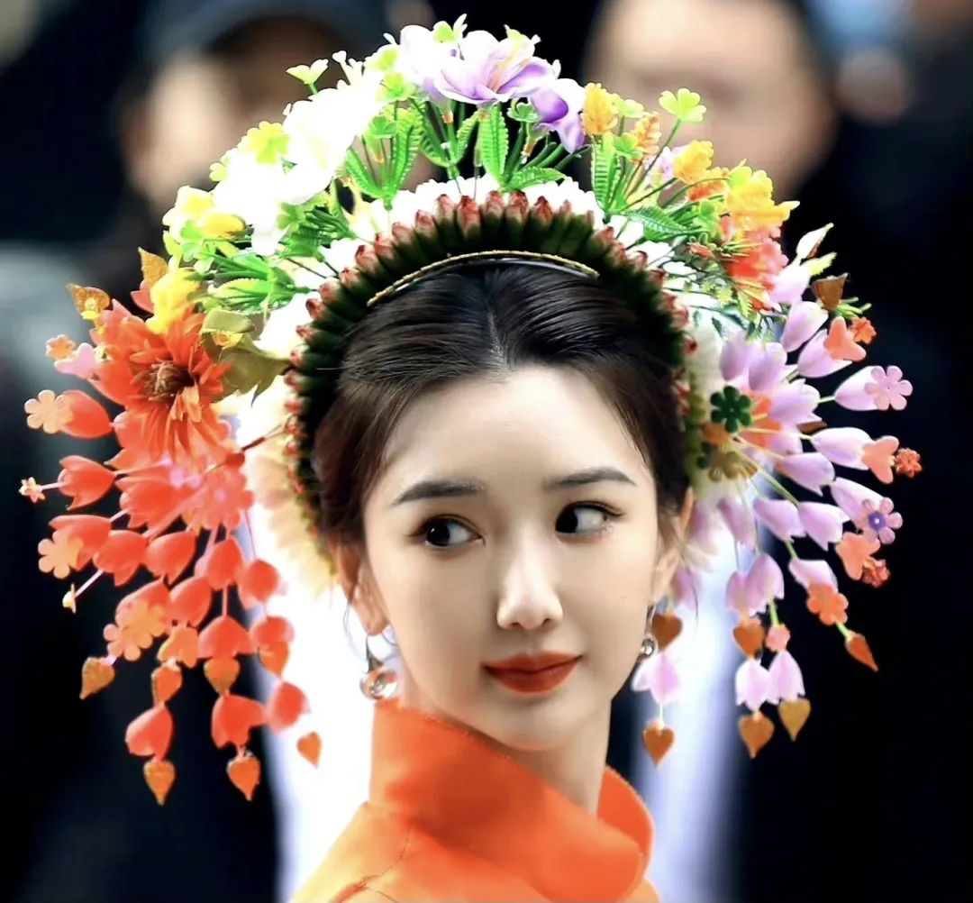 Yi Yang Qianxi, He Youjun, He Chaolian, Chen Duling - iMedia