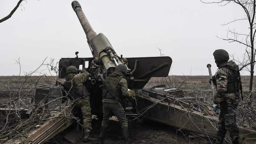 Ukrainian army gathers three formations for counterattack in Donbass ...