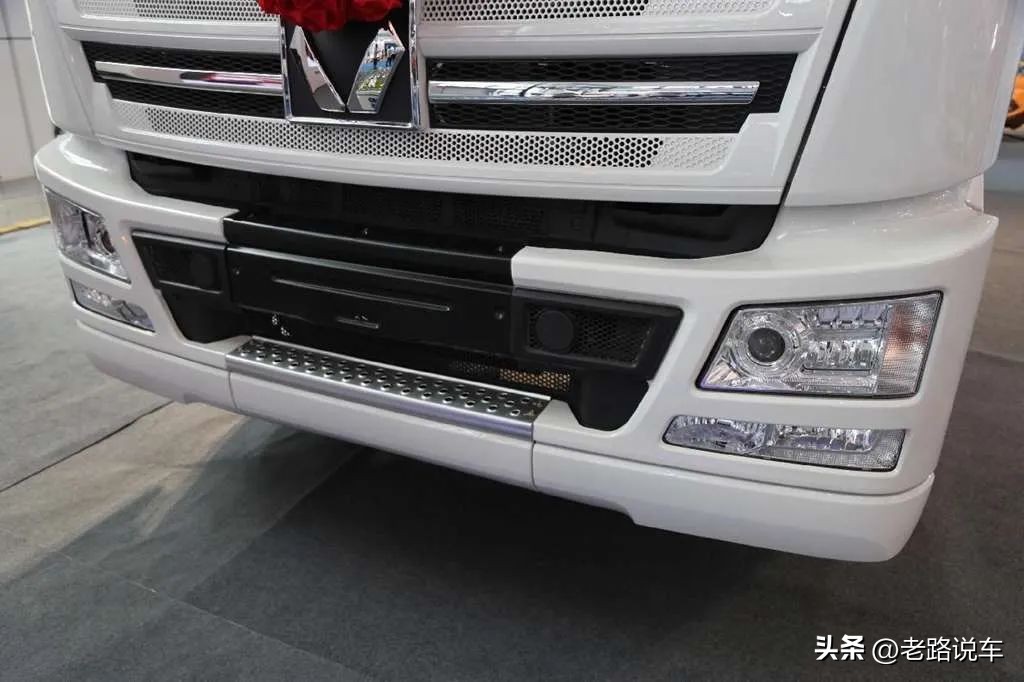 XCMG Automobile Sales Responsible Look at XCMG New Energy e-blue Swap ...