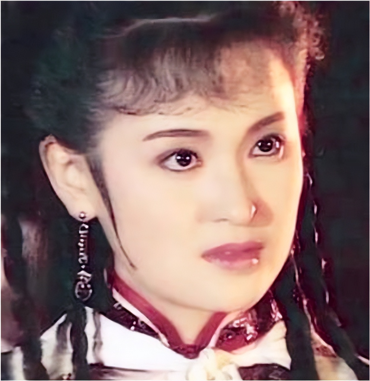 Remember Miao Ruolan in "Flying Fox in Snow Mountain"?Married to a ...