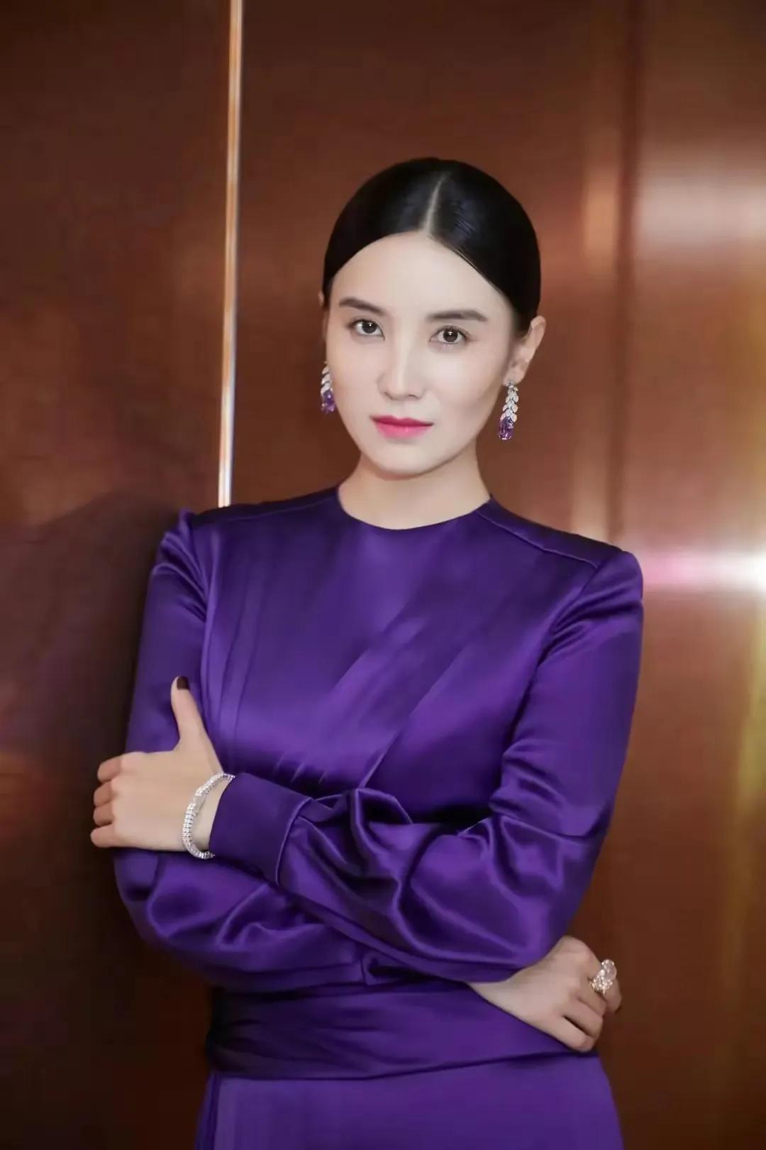 Song Jia, beautiful and temperamental - iMedia