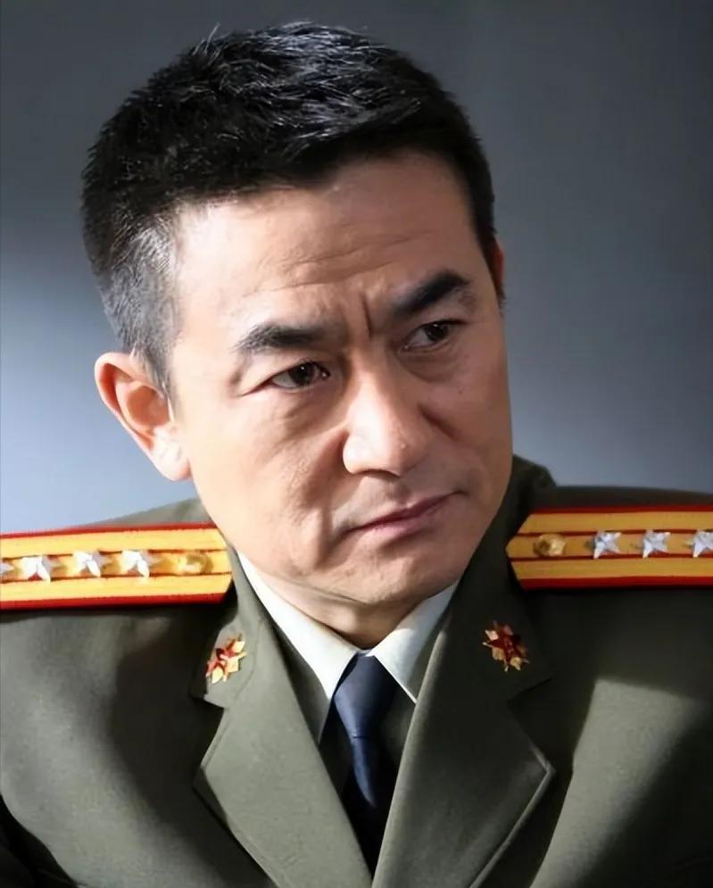 Actor Li Hongtao: Marries the teacher's daughter, has a son after ...