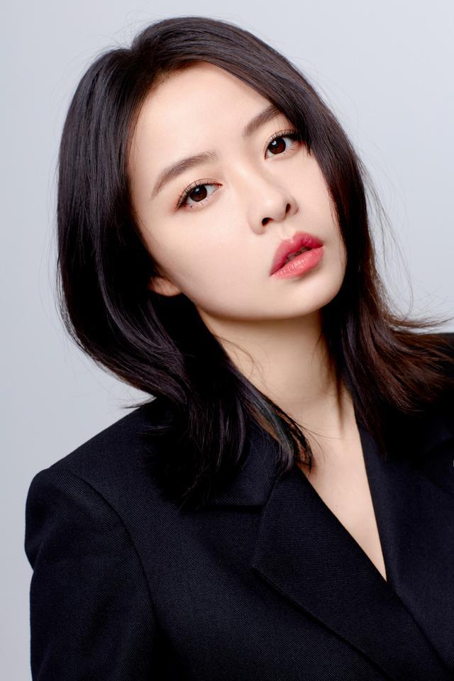 Oxygen star Yu Xintian, a young actor in Hangzhou, cut 20-year-old ...