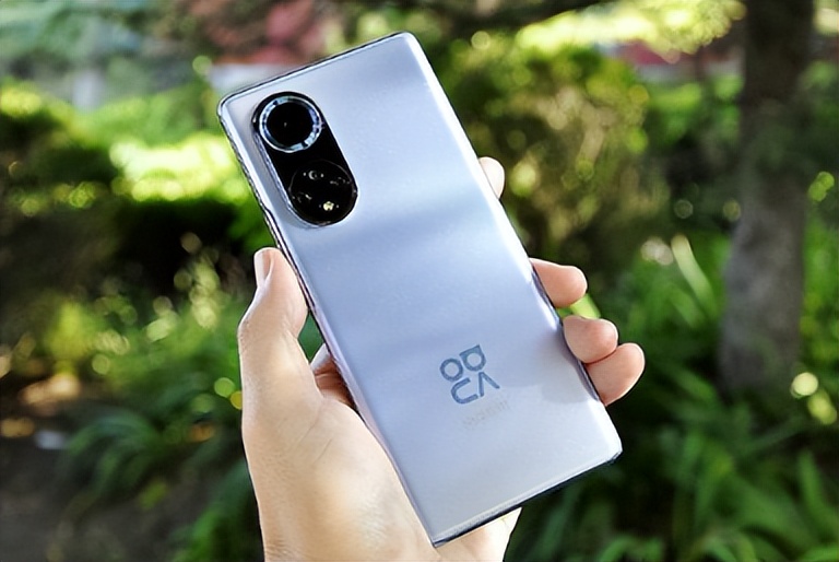 Still struggling to buy Huawei or Honor? Compare these 4 mobile phones ...