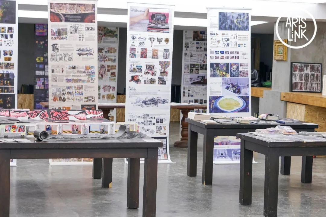 Feel the power of contemporary art and gain visual and aesthetic ...