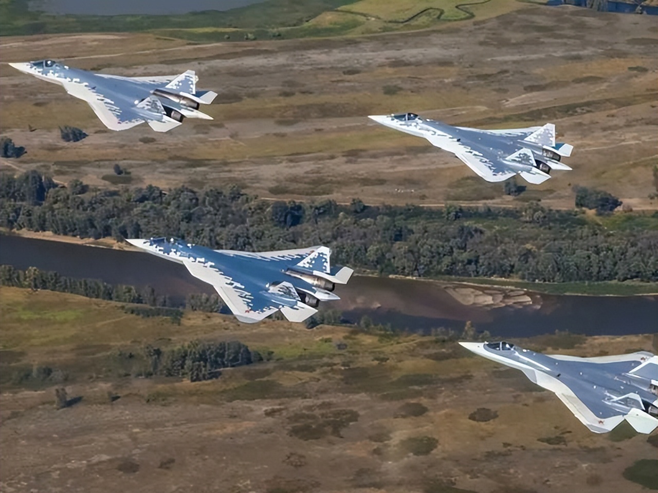 4 at a time!The most advanced Russian fighter jet appeared in the sky ...