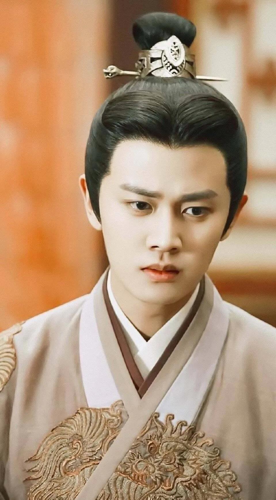 Xu Kai, Ren Jialun, Luo Yunxi, Deng Lun, Cheng Yi, Zhang Binbin are ...