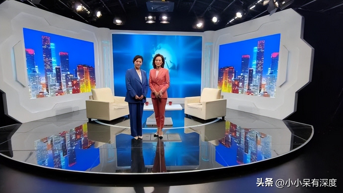 On CCTV's financial channel, the most temperamental host is Li Yufei ...