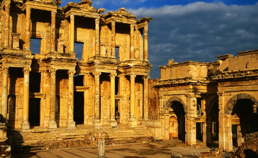 The influence of heroes in ancient Greek mythology on the moral ...