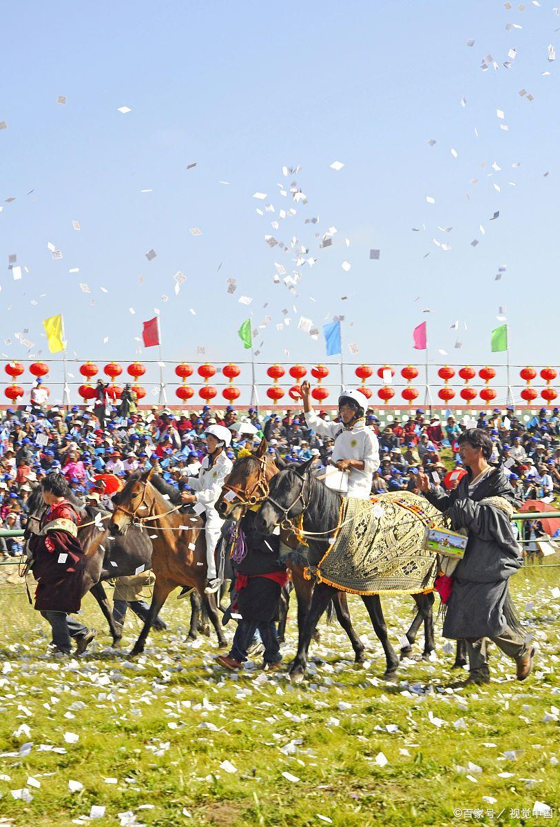 Explore the unique culture and traditional customs of ethnic minorities ...