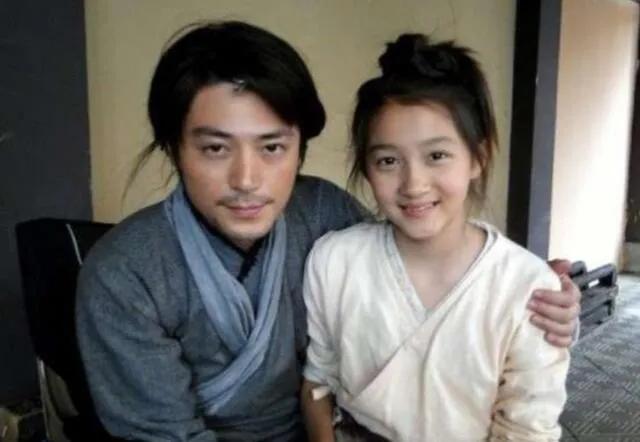 Whoever took a picture with Huo Jianhua is serious, and when he meets the last one, his eyes are ...