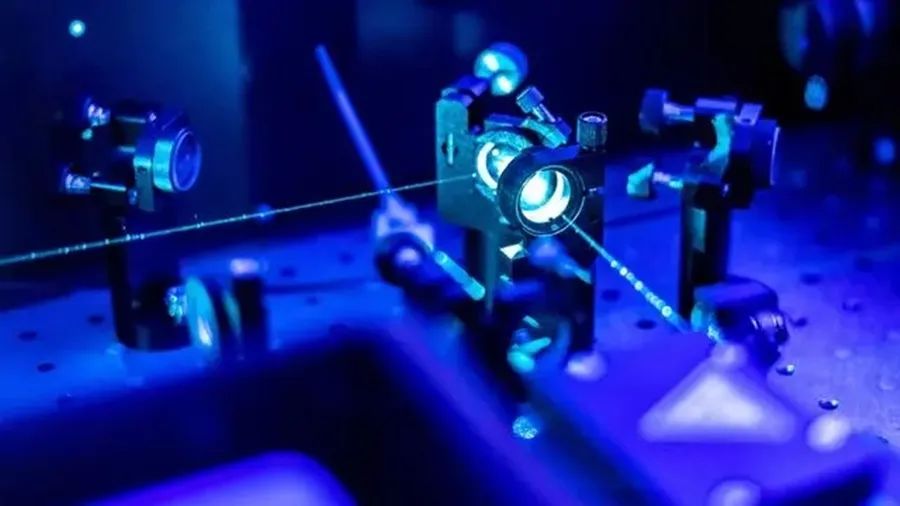 Chen Gen: Application of blue light technology in nanoscale materials ...
