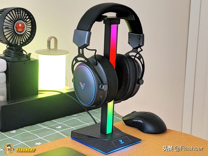 Rapoo VH800 headset and VH10 RGB stand are designed for gaming ...