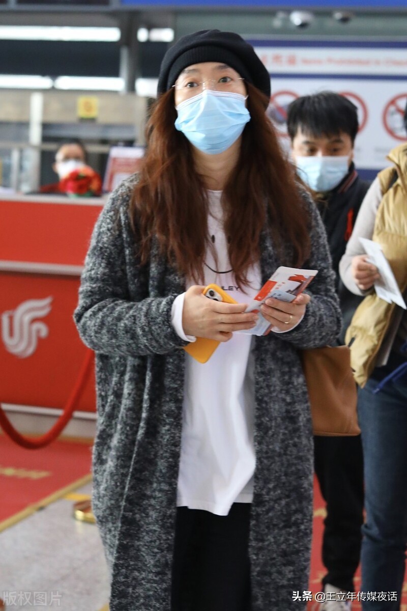 Phoenix legend Linghua Rainbow wears "The Most Dazzling National Style ...