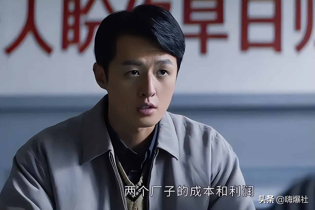 Hu Yunhao and Yang Xinying watched a movie hand in hand - iNEWS