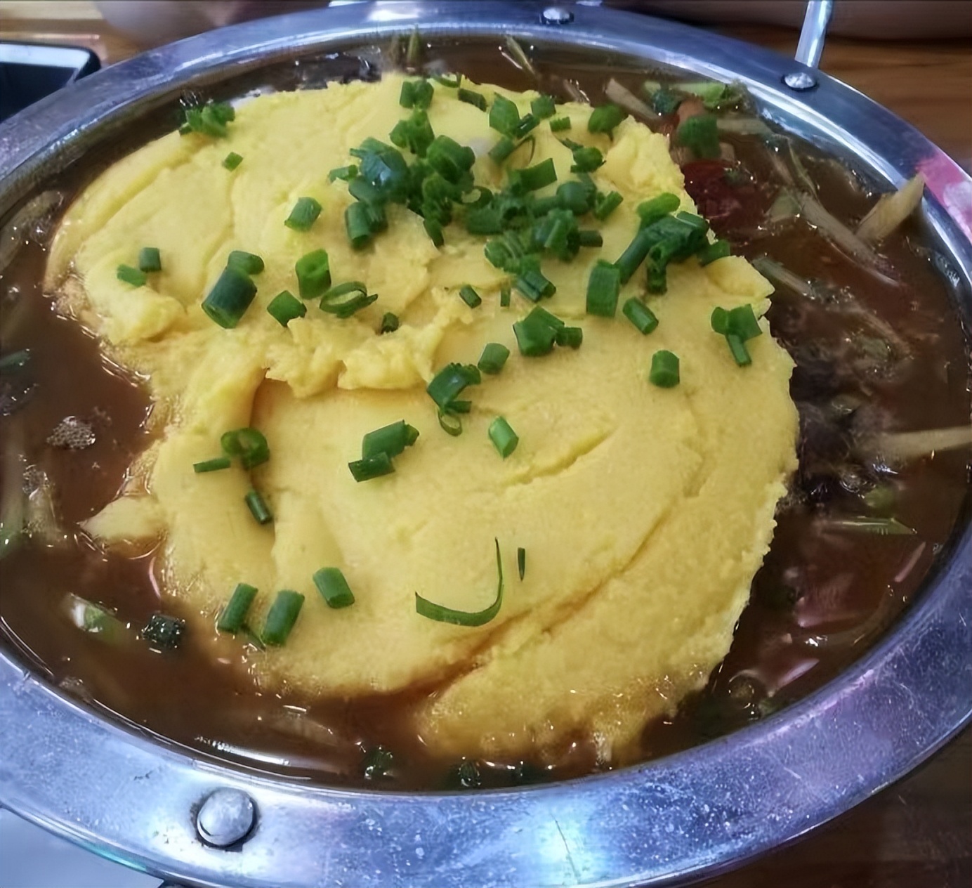 A must-see classic food in Laiyuan - stir porridge - iNEWS