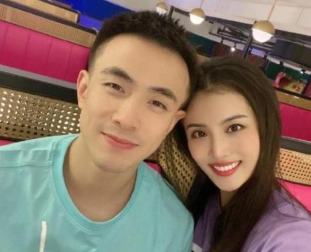 Congratulations!Zhao Jiwei and his wife are about to have their wedding ...