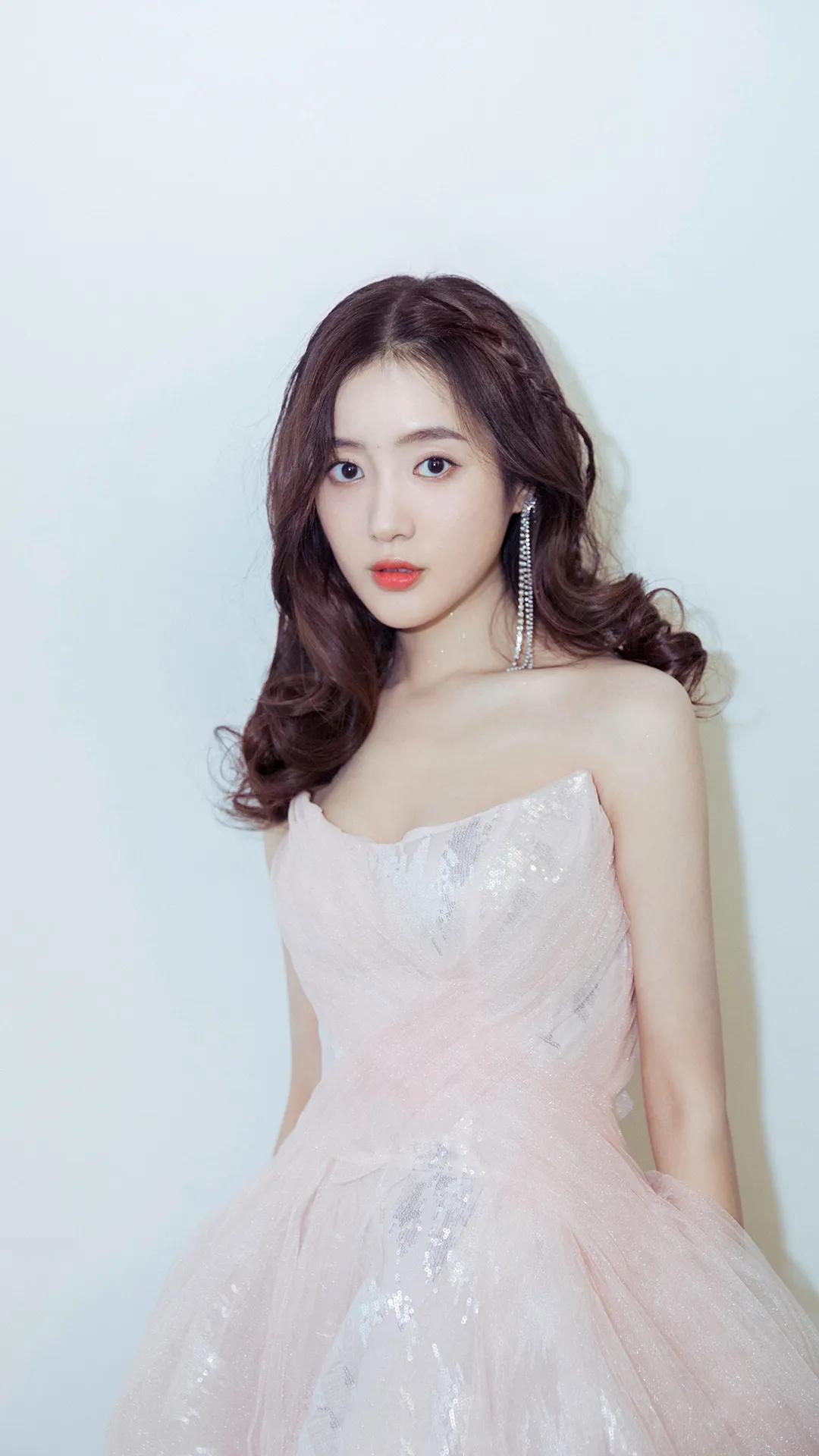 Share pictures——Wang Ziwei's exquisite photos, pure and beautiful, with ...