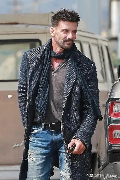 From an unknown boxer to the most handsome and toughest villain dad ...