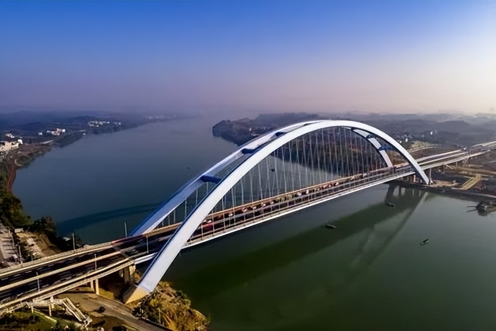 Got tricked?Honduras built a bridge, a strong wind passed, the bridge ...