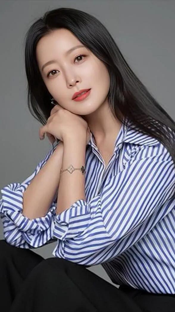 Korean actress: Kim Hee-sun - iNEWS
