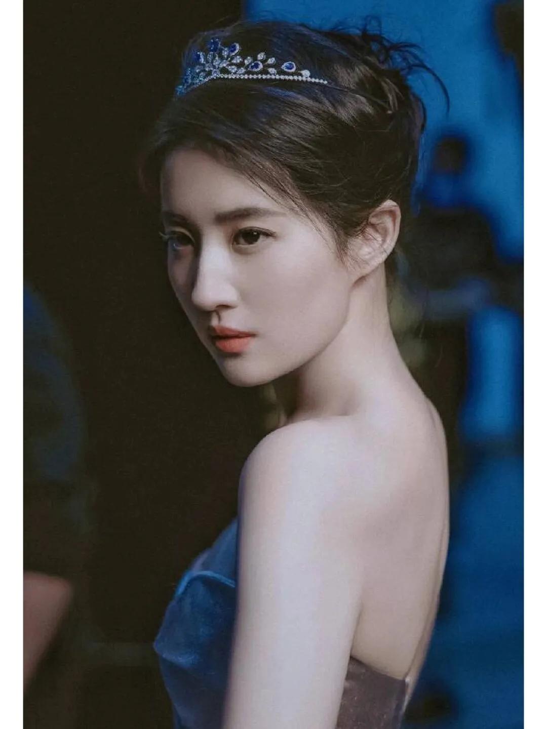 Beauty Wallpaper No. 289 - Liu Yifei - iMedia