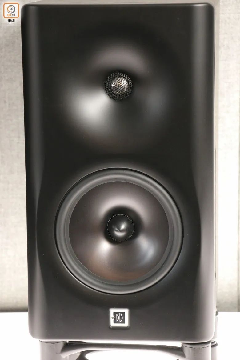 Netherlands Dutch & Dutch active monitor speakers are both professional ...