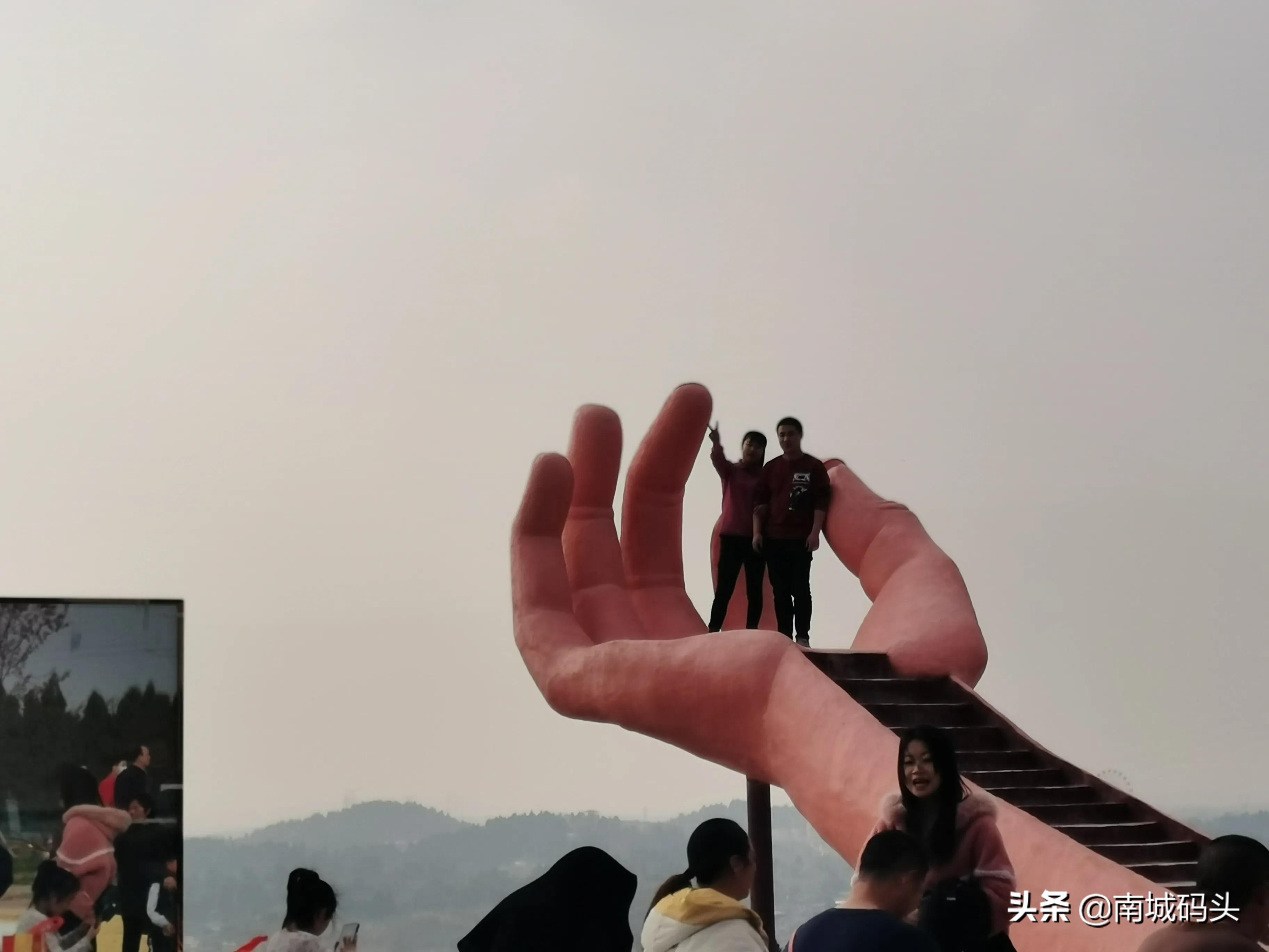 Go for an outing! - iNEWS