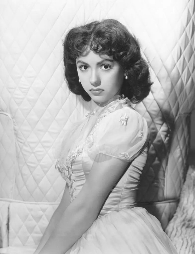 First Latina actress to win a Peabody Award - Moreno - iNEWS