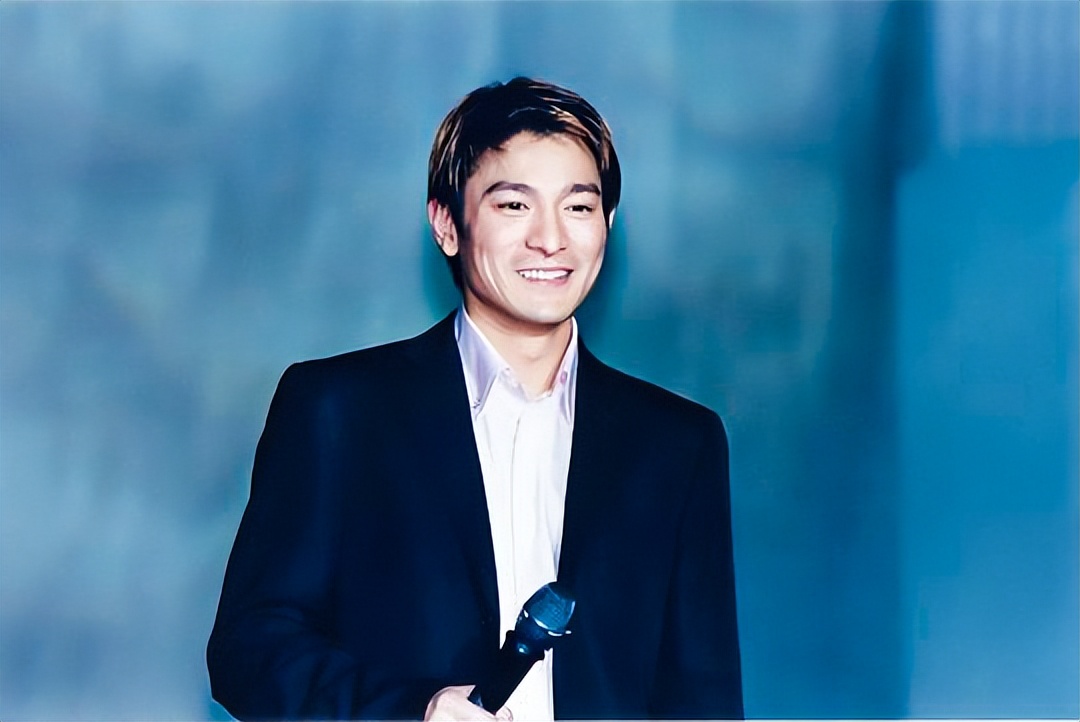 Andy Lau insists on singing "Stupid Kid" who sings seriously - iNEWS