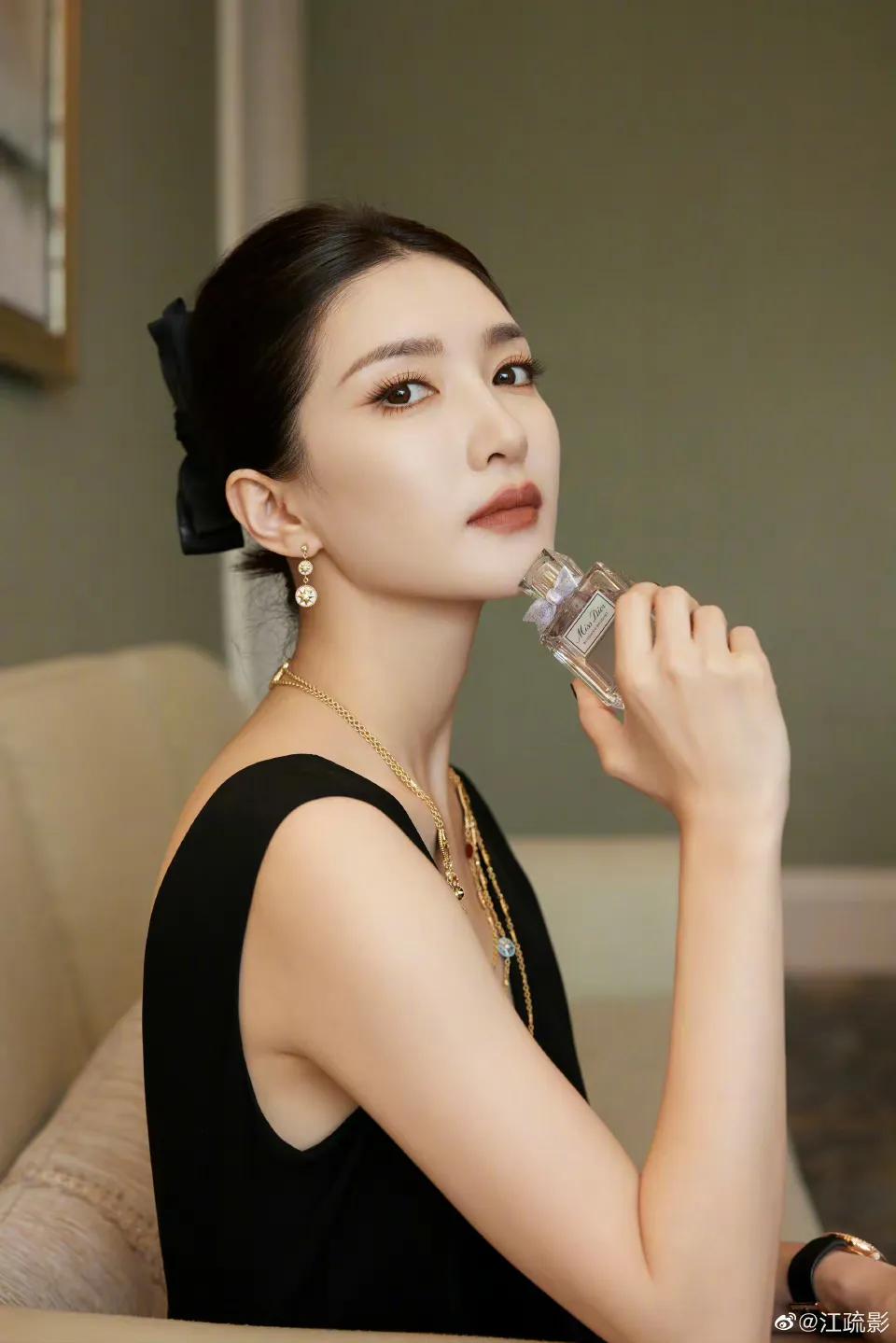 Jiang Shuying pictures - iMedia