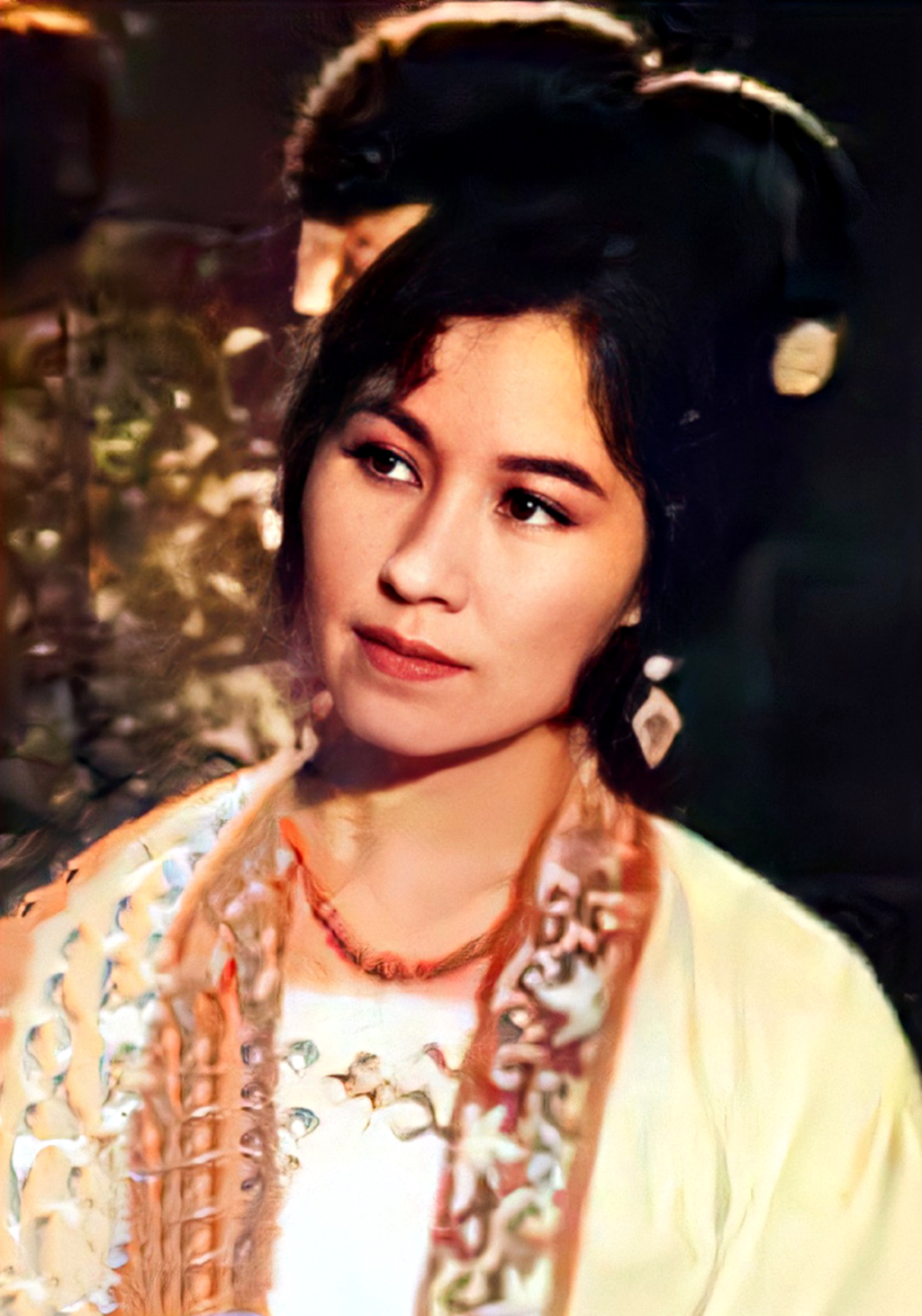 He once acted as Xie Fang's maid and Liu Xiaoqing's younger sister, and ...