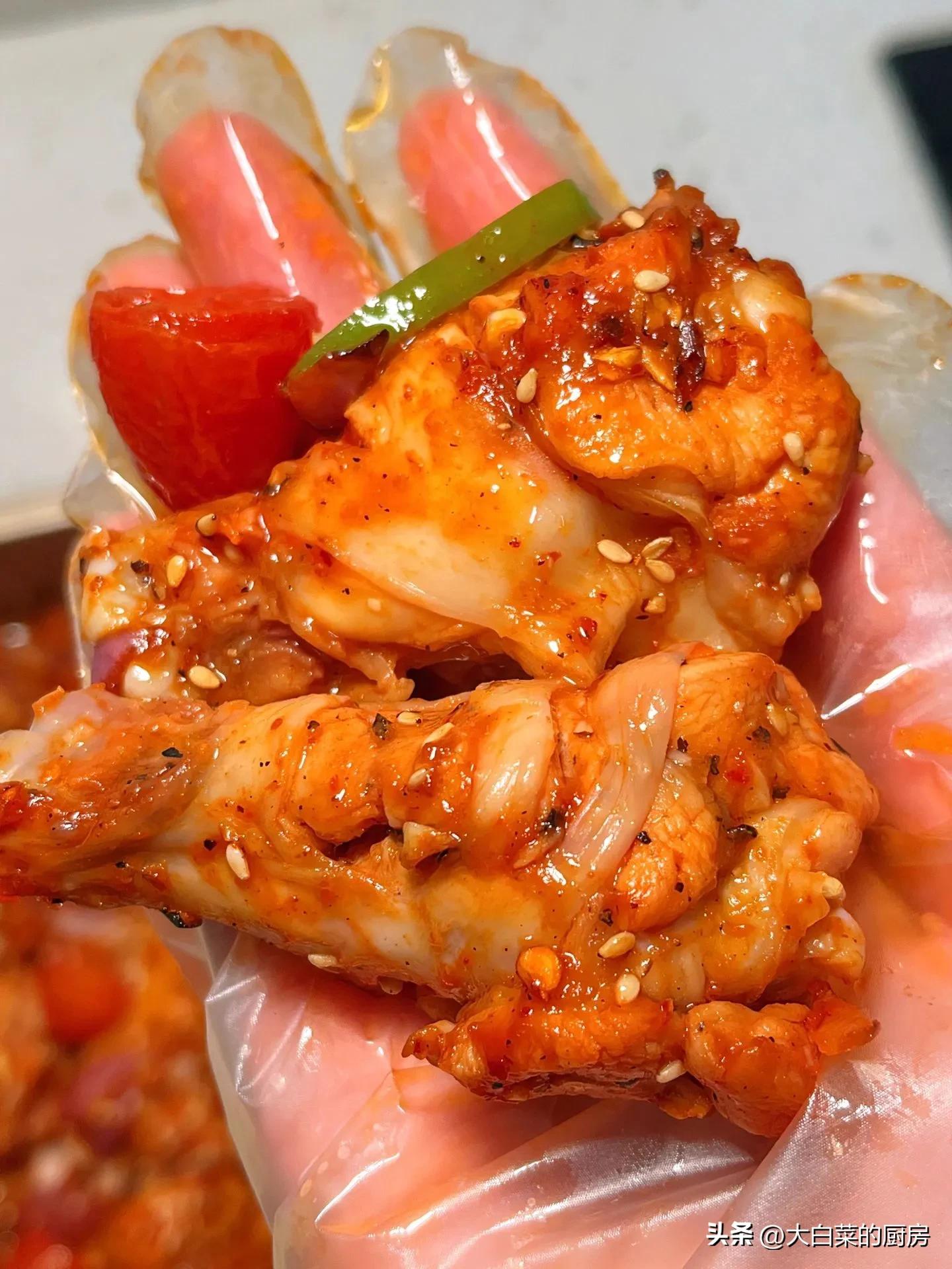 The chicken wing root that can burst into juice is mainly delicious ...