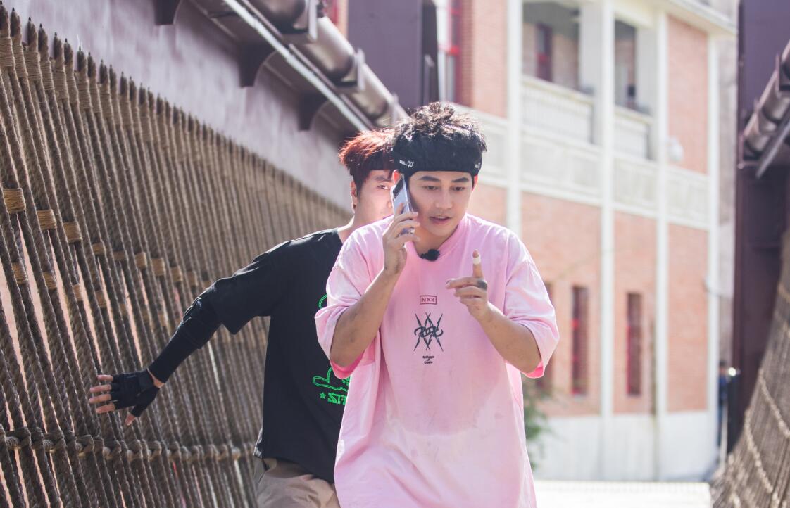 Su Xing's “distinctiveness” makes this variety show Mango become a god ...
