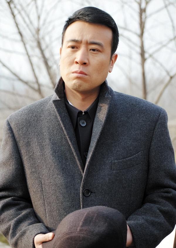 On the afternoon of November 1, HKT, relevant news about the famous Chinese actor Yu Hewei - iMedia