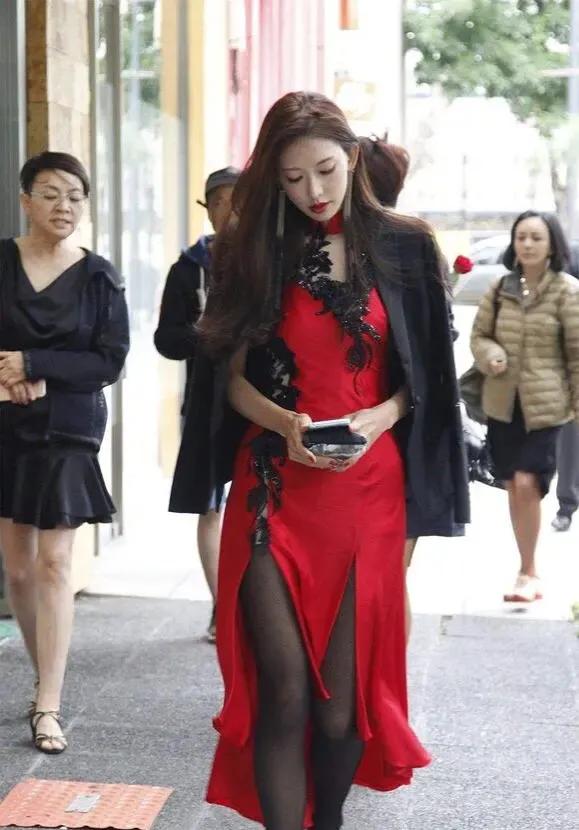 Lin Chi-ling's skin is white and beautiful, with long legs - iNEWS