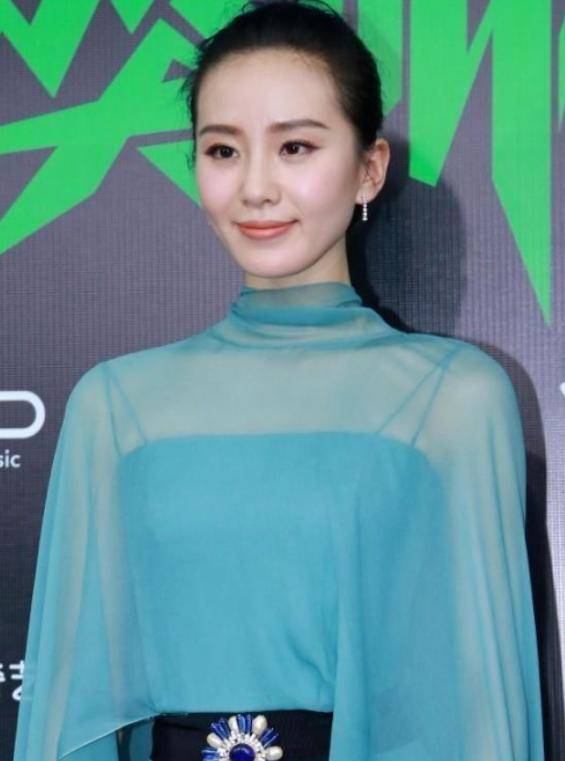 "A must-have for fashion goddesses! Let you show noble and elegant ...