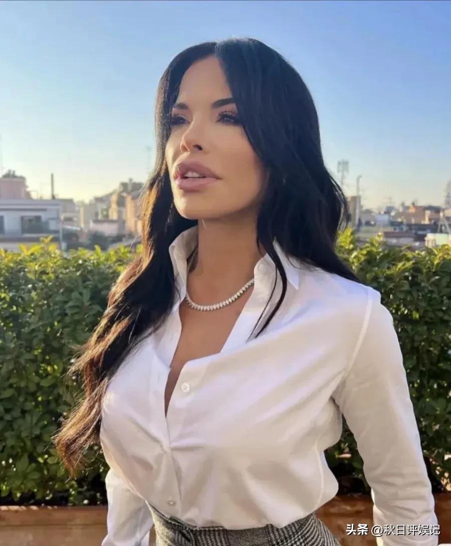 Taking Bezos' adopted daughter to make a movie, and eating with his son ...