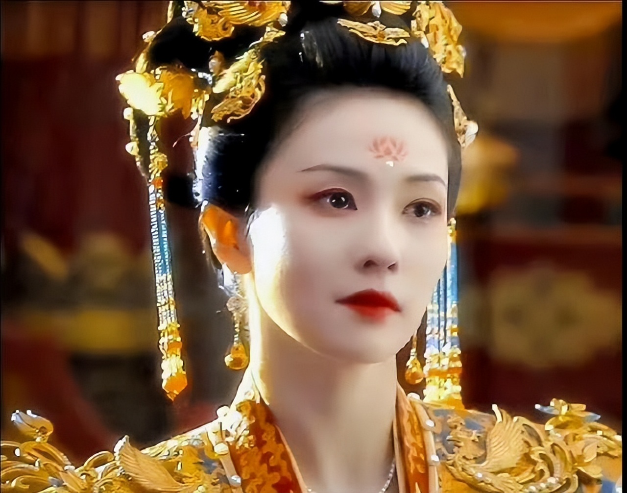 The scheming queen VS the charming queen!"Ning'an is like a dream ...