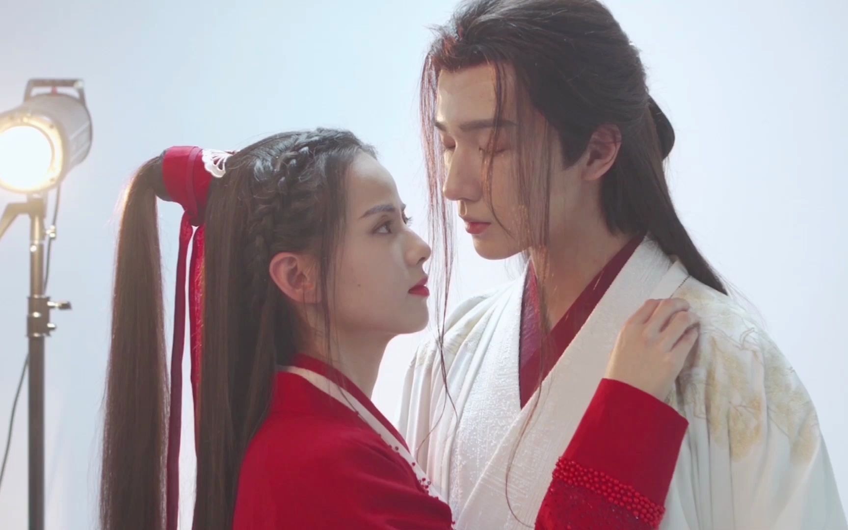 The new dramas of Li Hongyi and Huang Riying not only use their beauty ...