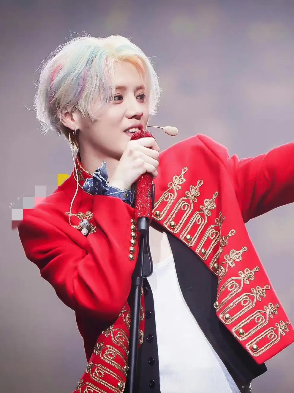 Lu Han's 33-year-old concert was endless, and the audience exploded for 2 hours, full of ...