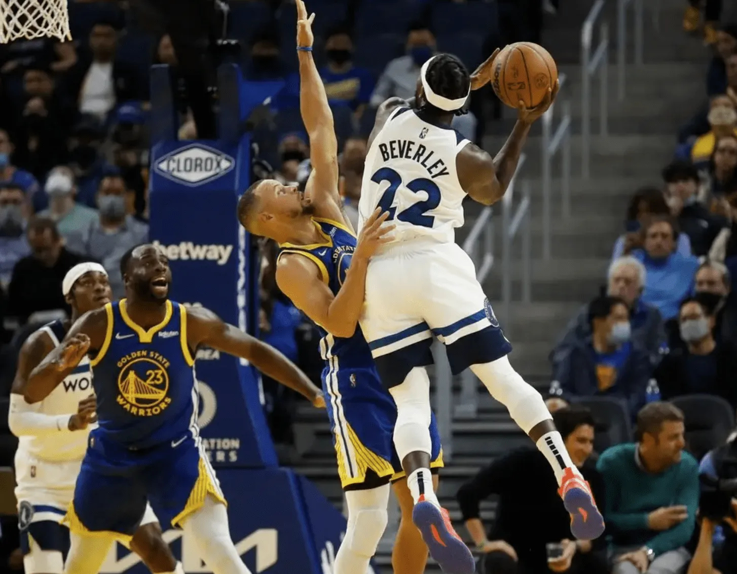 2 for 1 ultimate reinforcement!The Lakers lead the Rockets Mad Dog to ...