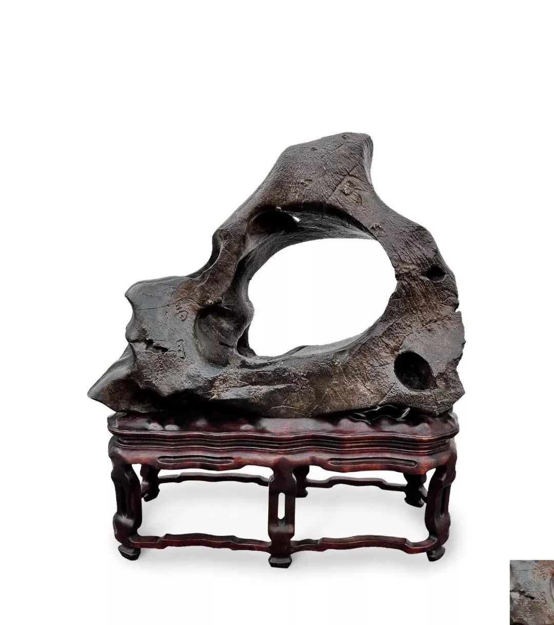 Taihu Stone - iNEWS