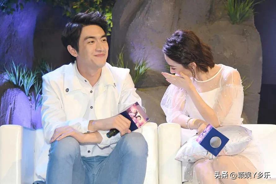 Lin Gengxin plays with the phoenix Reuters, Zhao Liying is so beautiful ...