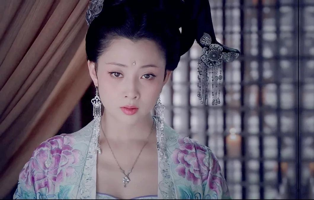 Mrs. Huarui wrote a poem without a single dirty word, but it made men all over the world ashamed ...