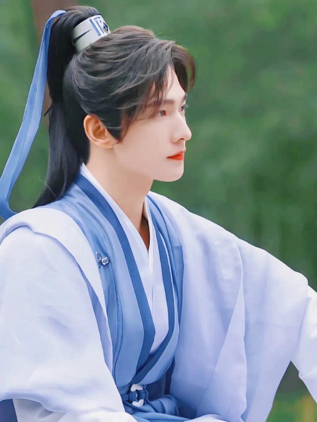 Yang Yang's new modeling for "The Legend of Mortal Cultivation of ...