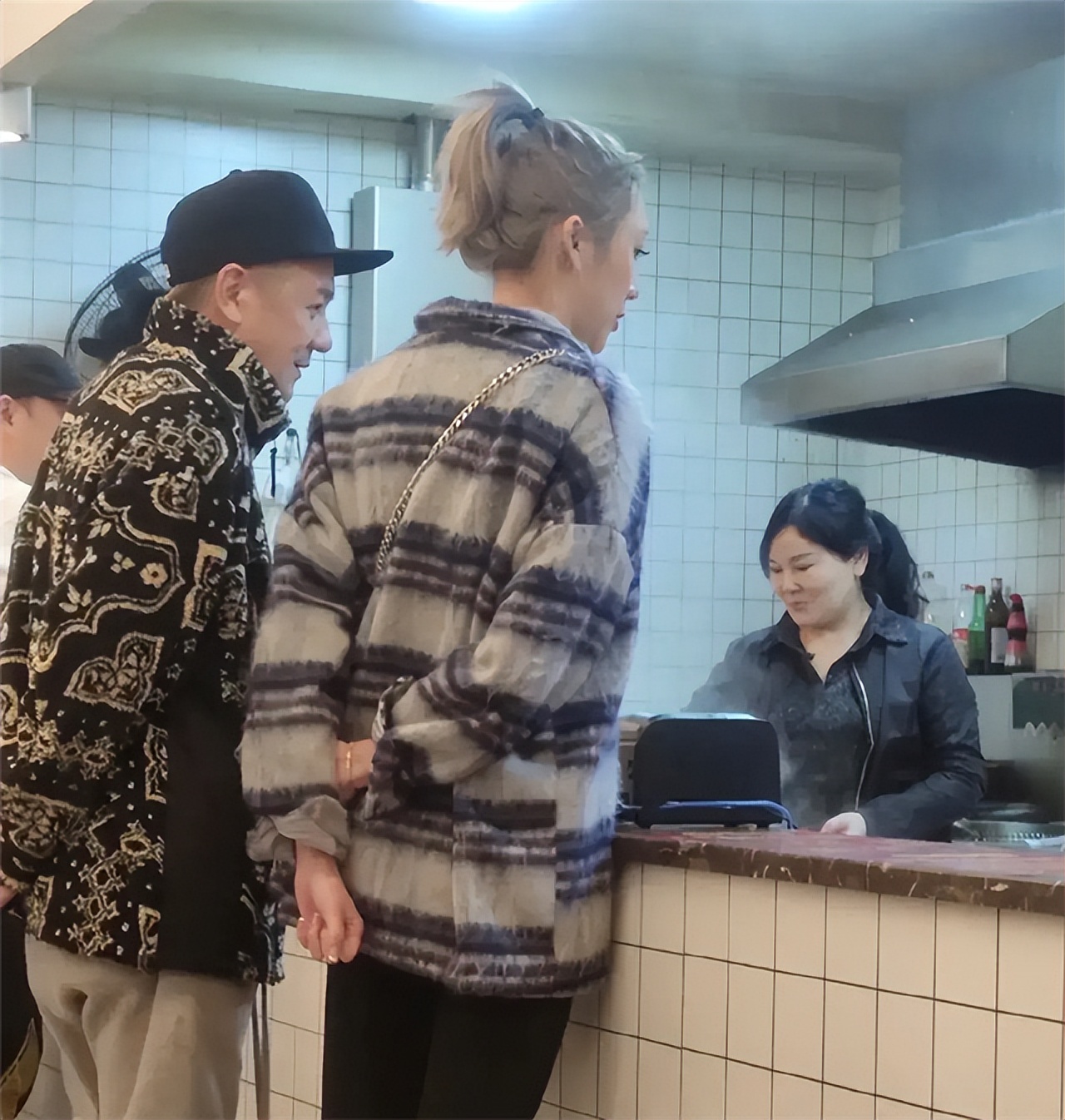 Hong Kong media revealed that Chen Haomin's family moved to Changsha ...